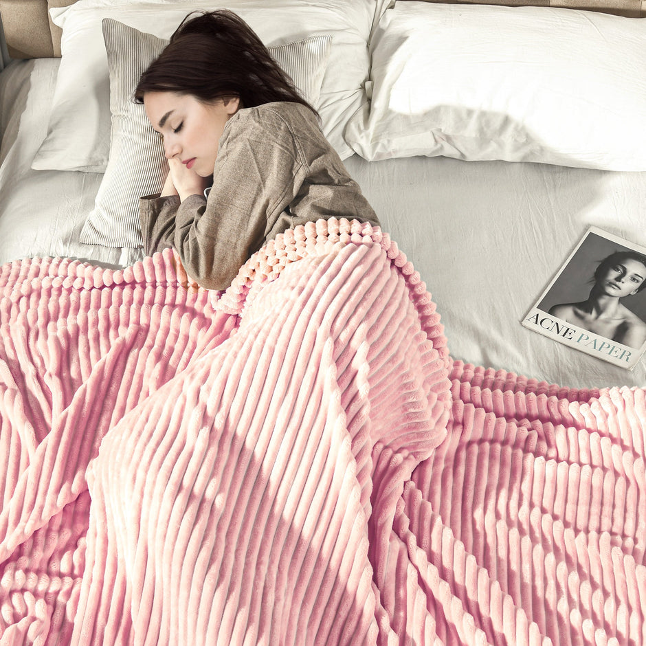 Blankets & Throws – Quality Discounts